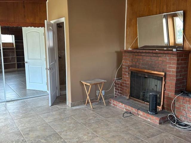 Large Bedroom for rent in North Hollywood