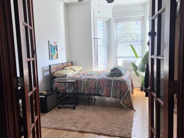 Large Bedroom for Rent Prime Location on Bowers