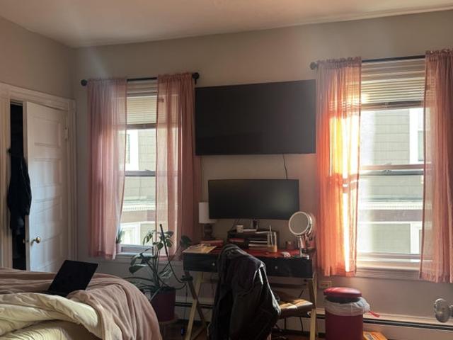 Large Bedroom in All Girls House