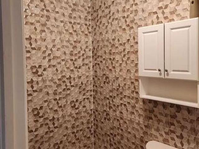 large bedroom to rent
