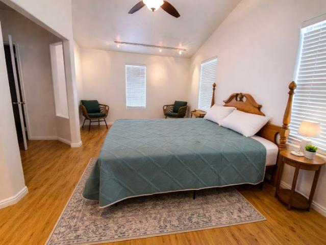 LARGE Bedroom w Pvt Officeliving space for Rent