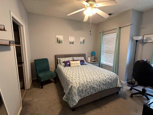 Large bedroom with private bathroom for rent