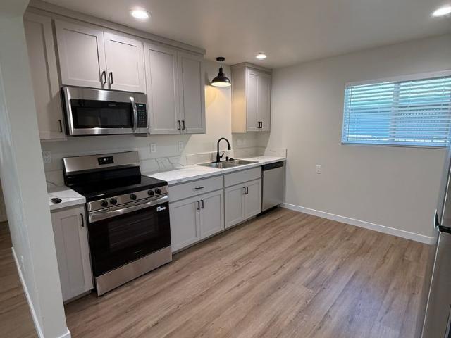 Large Brand New Remodeled 1 Bedroom unit with Washer Dryer Hookups MUST SEE!