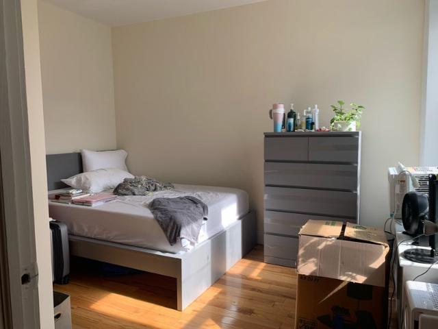 Large, bright, quiet bedroom next to park