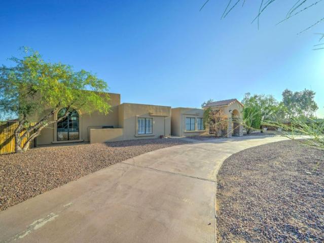 Large Central Scottsdale Home with Pool, Sauna, Ba