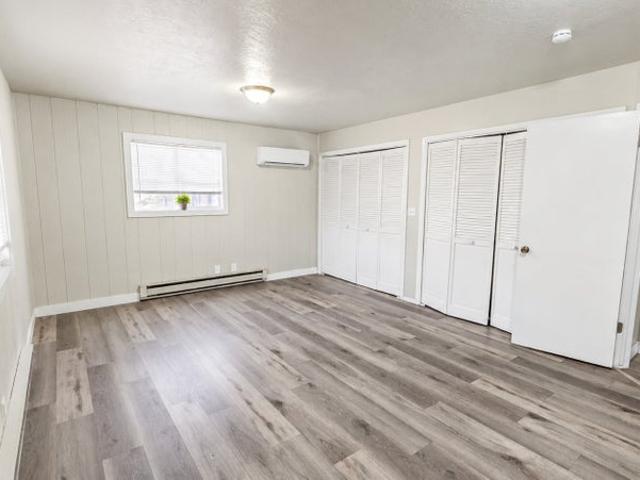 Large Comfortable Room for Rent
