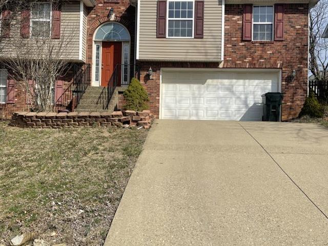 Large clean furnished basement in Jeffersontown