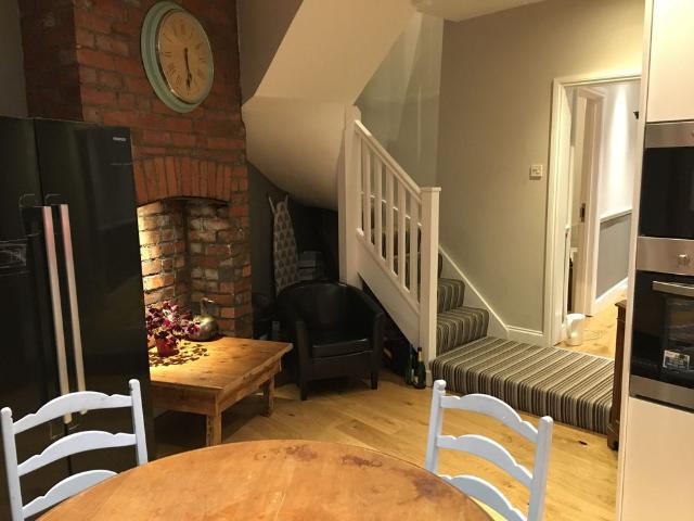 Large Double room Easy Parking