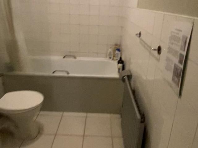 Large double room for rent