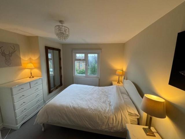 Large Double Room | Private Shower Room | Beautiful Edwardian Home | Open to 2/3 nights rental