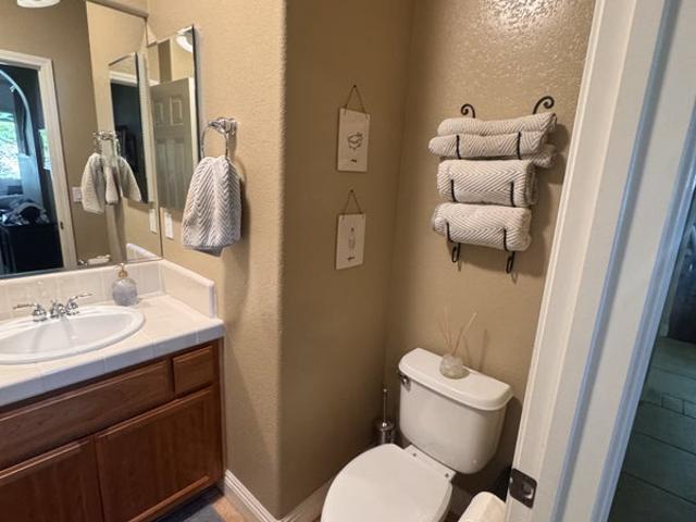 Large downstairs bedroom with walking closet