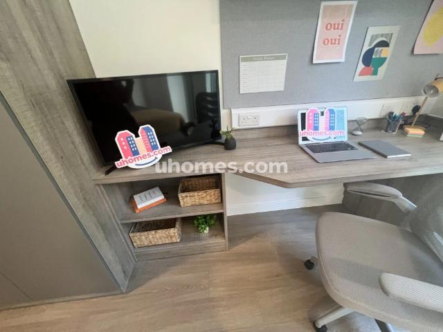 Large En Suite