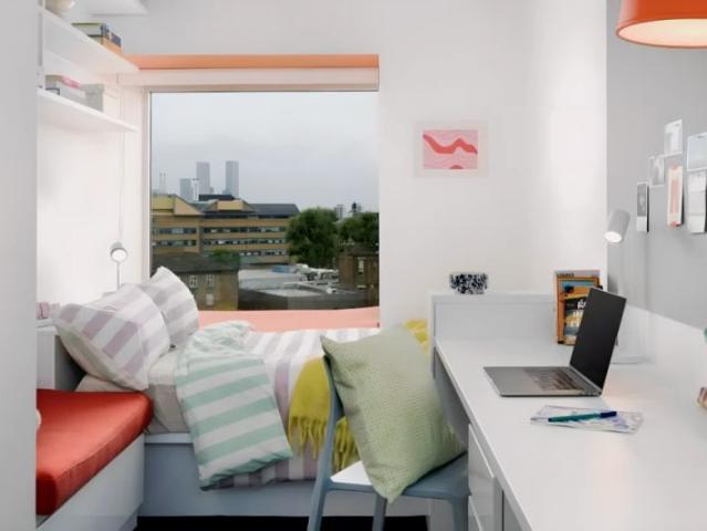 Large En Suite