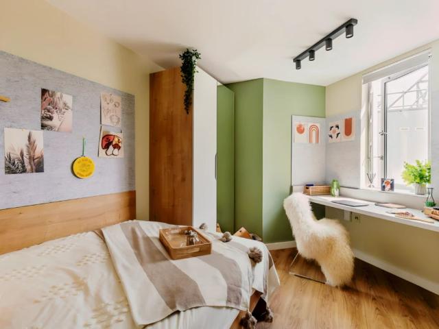 Large En Suite