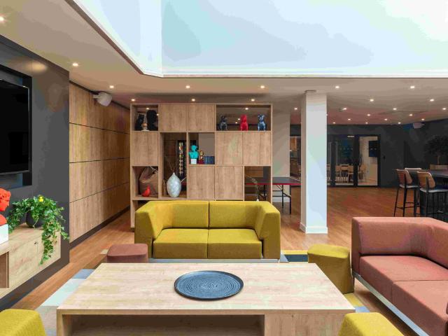 Large En Suite, at The Curve