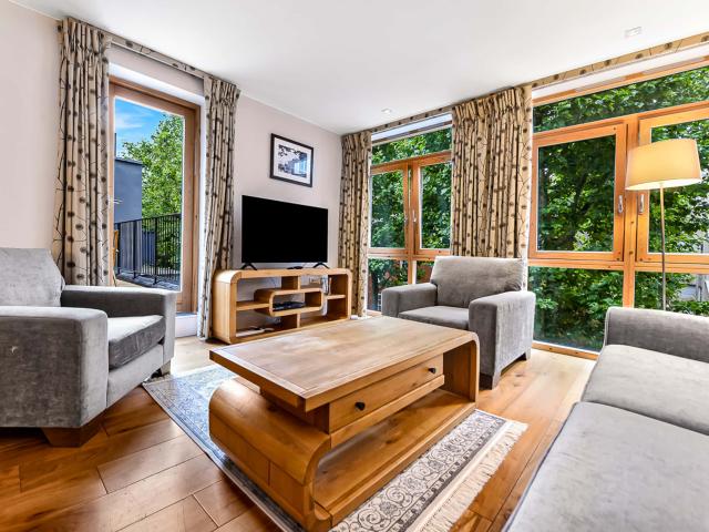 Large family apartment with private terrace