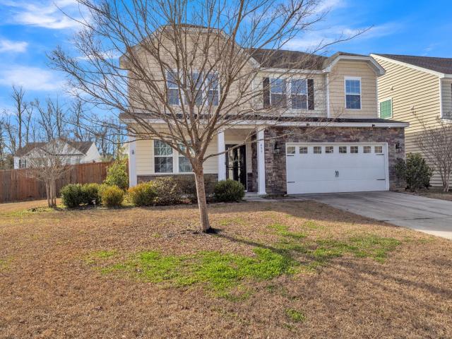 Large fenced yard corner lot 4 Bedroom home in Moss Grove Plantation