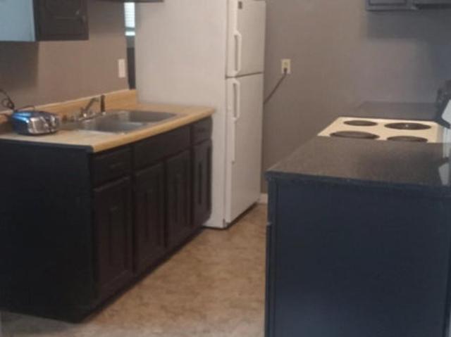 Large First floor 1 BR west side