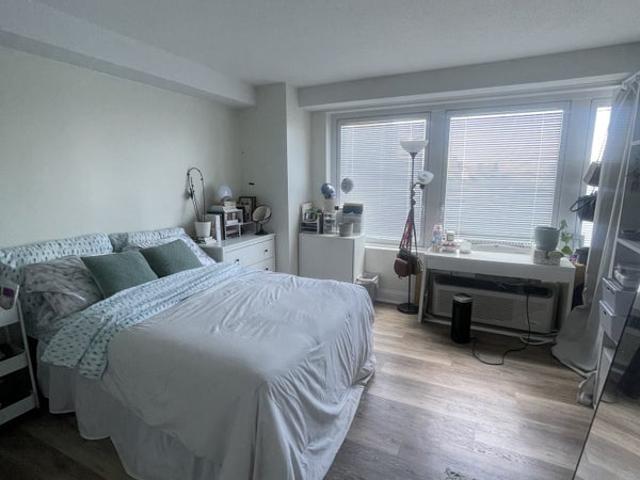Large Flex Room Available Unfurnished