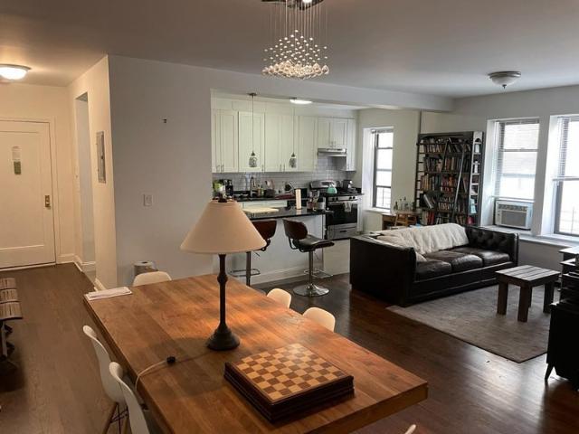 LARGE, FULLY FURNISHED Hudson Heights APT