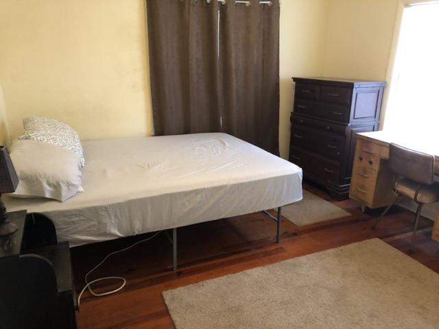 Large Furn. Bedroom for Rent