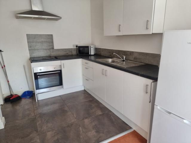 Furnished room with with own bathroom