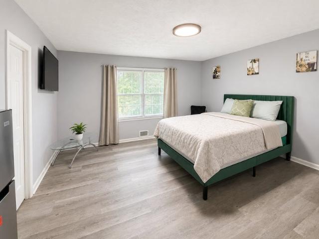 Large Furnished Suite + Private Bathroom | Utilit
