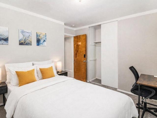 Large Furnished Room ️ w Utilities & HighSpeed