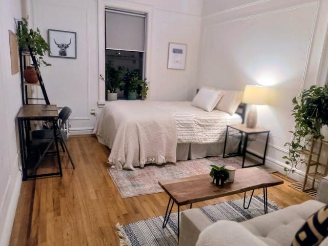 Large Furnished Room for Rent  Laundry On Site