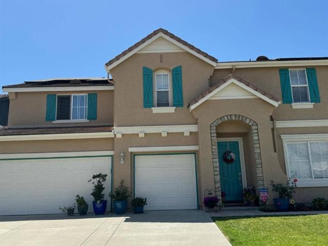 Large furnished room in Eastvale