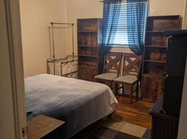 large furnished room in quiet cul de sac