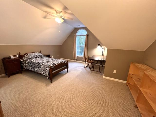 Large Furnished Room in Quiet Lakefront Community