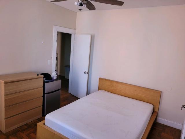 Large furnished room in shared apart $350 weekly
