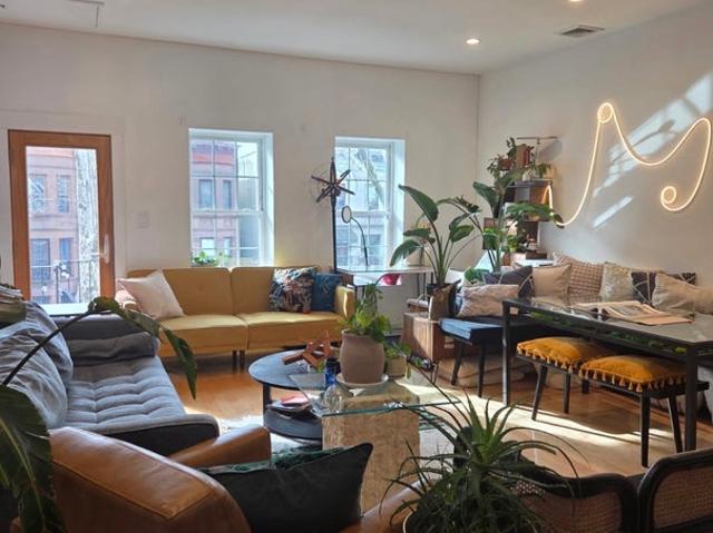 Large Furnished Rooms | Month to Month