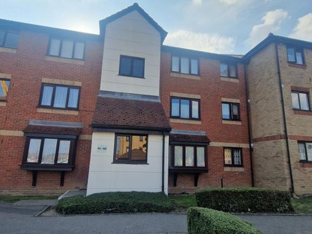 Large Ground Floor Studio – Enfield EN1