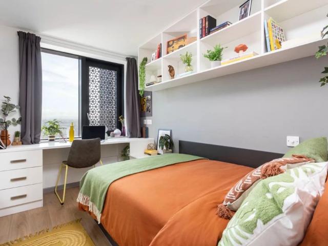 Large Highest Double Ensuite