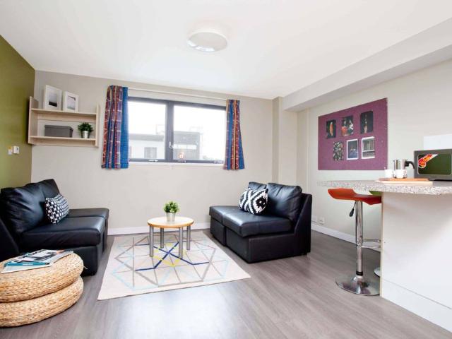 Large Highest Single Ensuite