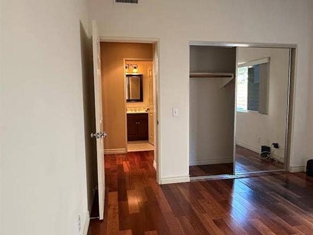Large Home Near CSU Northridge
