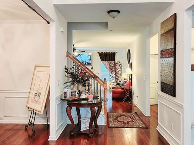 Large home in a quiet neighborhood in Covington. *Bedroom furnishing removable at tenant request