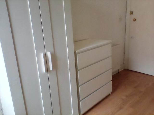 Large HMO flat minutes from Glasgow.University