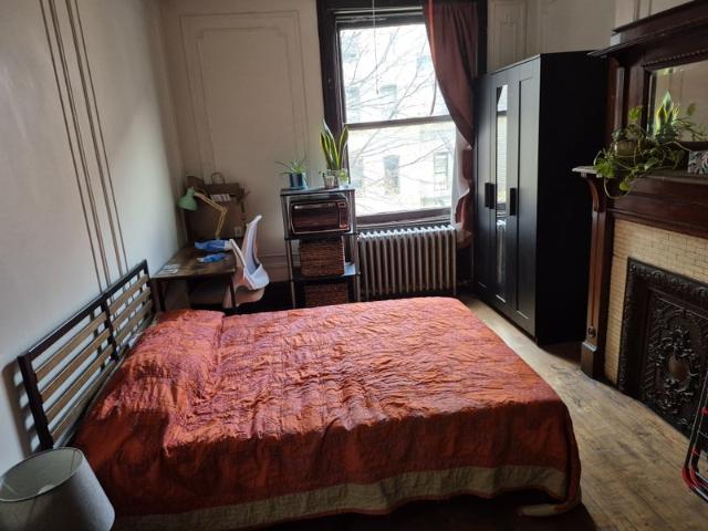 Large, lovely room in a private home