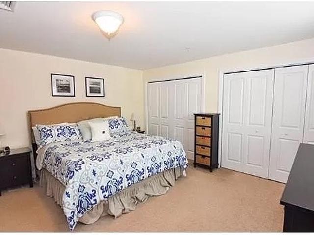 Large Master bedroom & bath 9/1/2026