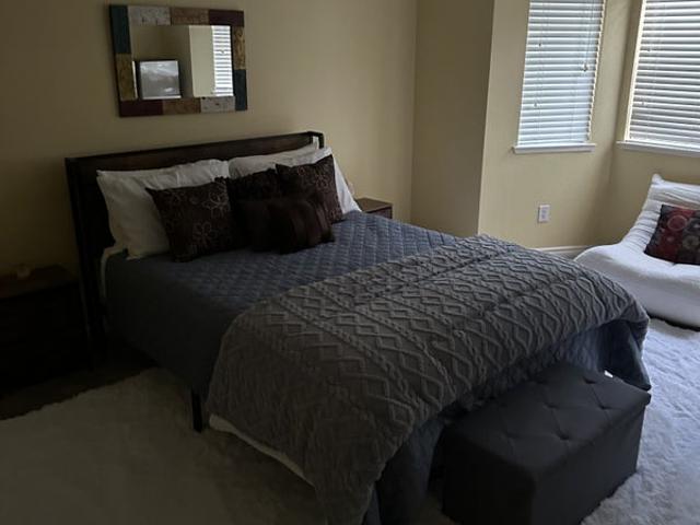 Large master for rent. Pool available