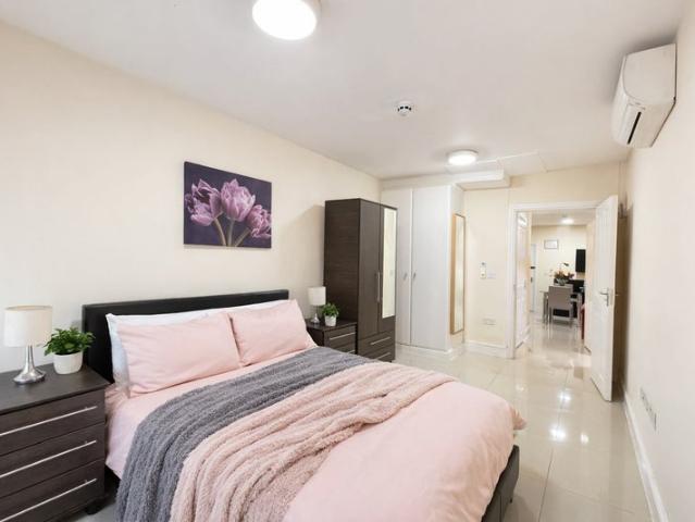 Large One Bedroom Flat with AC Marble Flooring