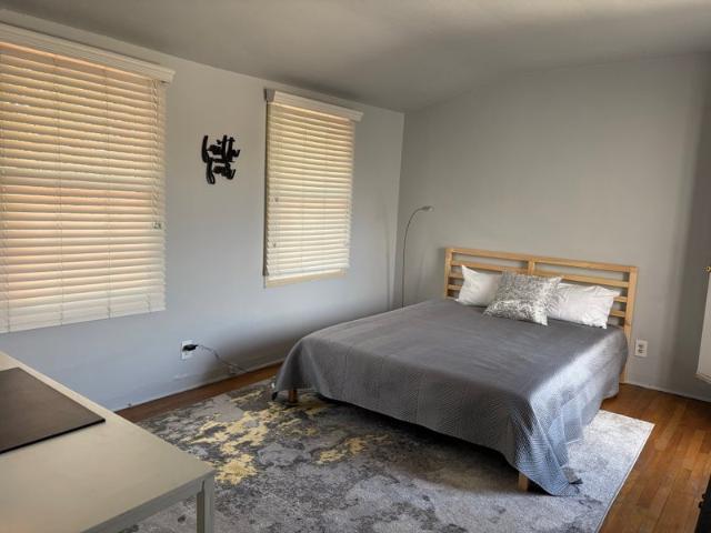 Large Partially Furnished 1BR with Balcony in Qui