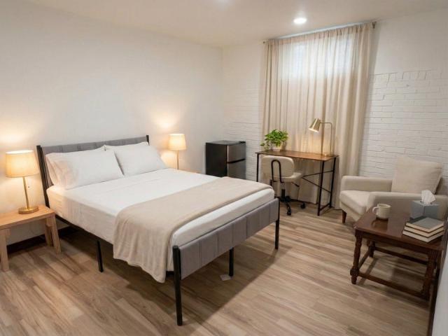 Large Premium Room – Quiet Working House – Not Cro