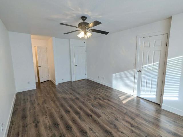 LARGE PRIVATE BEDROOM