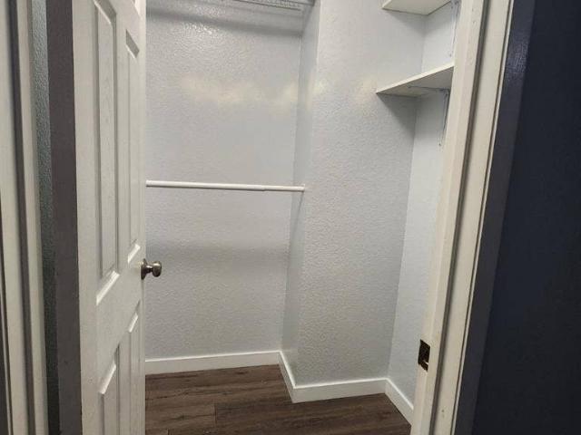 Large Private Room 9/15
