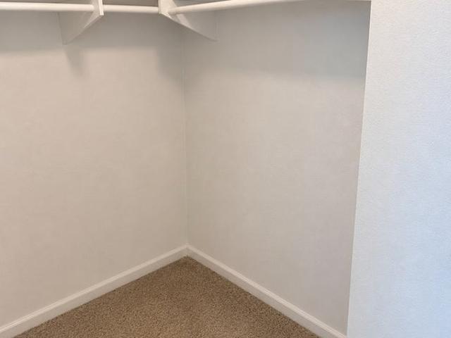Large Private room available in Hillcrest