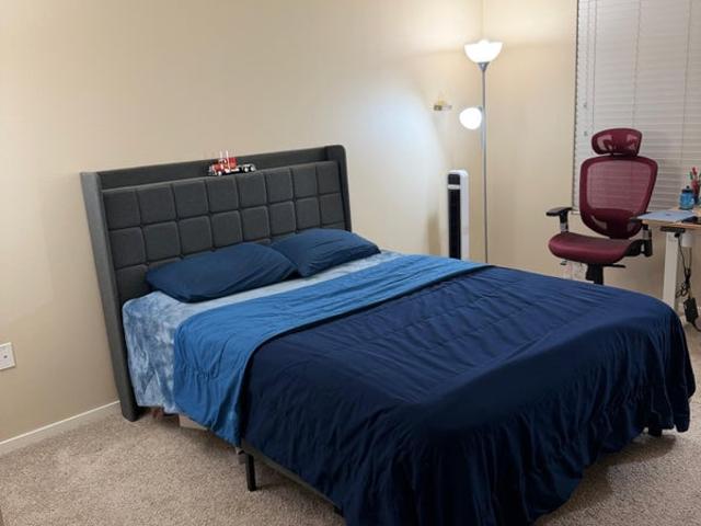 Large Private Room in a Beautiful Community